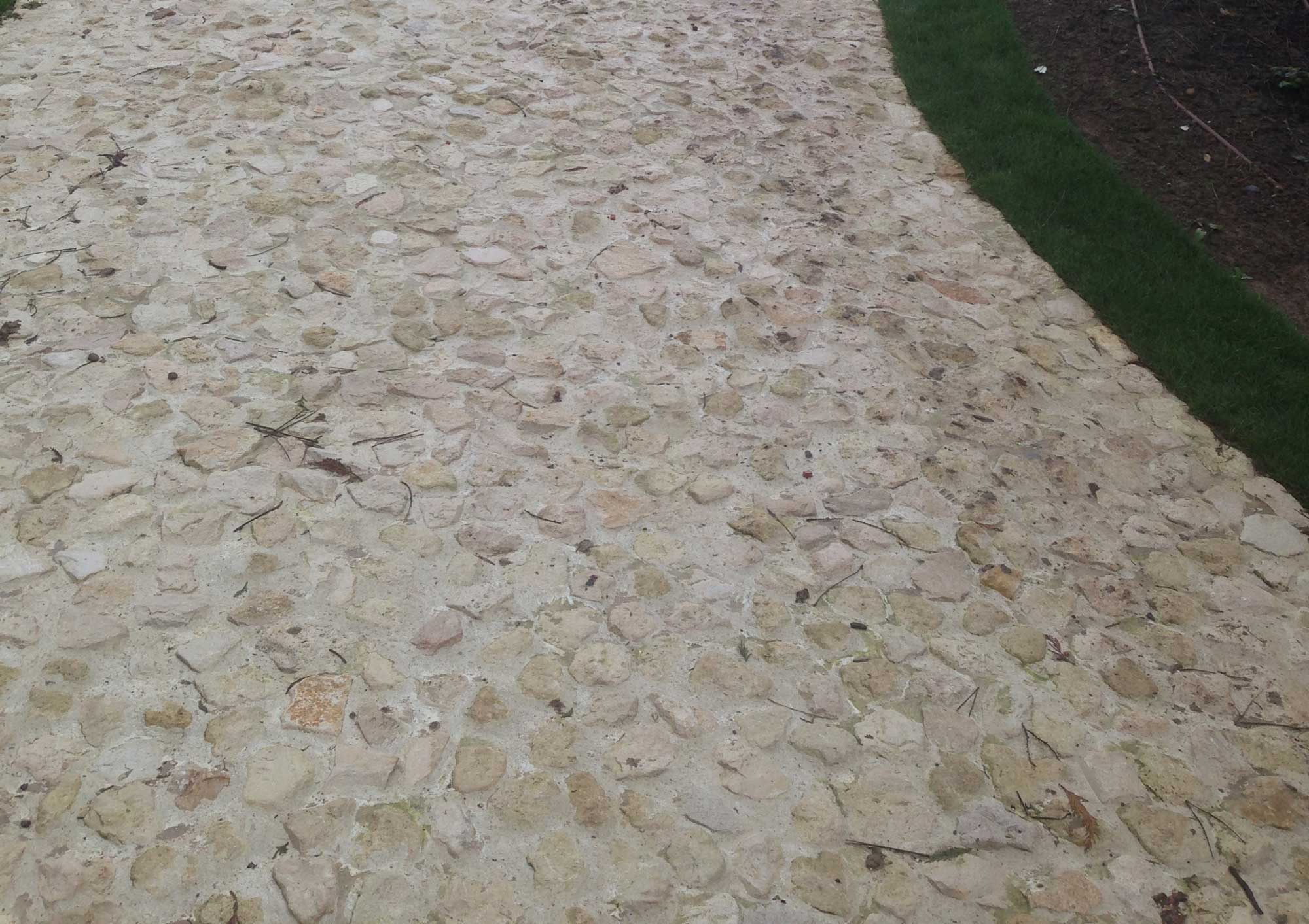 Béton Macadam romain – Les maçons du paysage